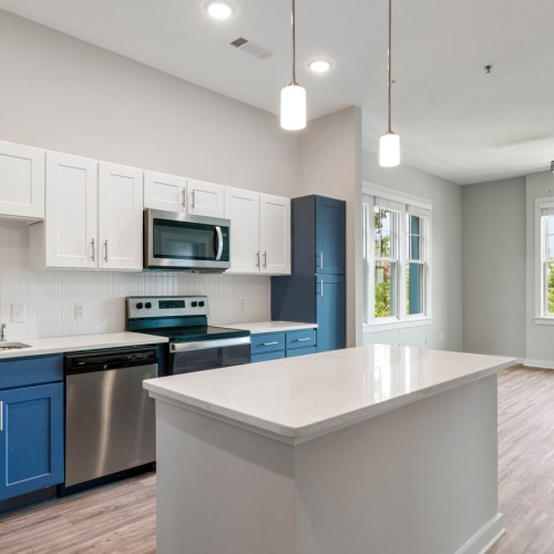 Available studio and one bedroom apartments in Charleston, SC | The Rumney